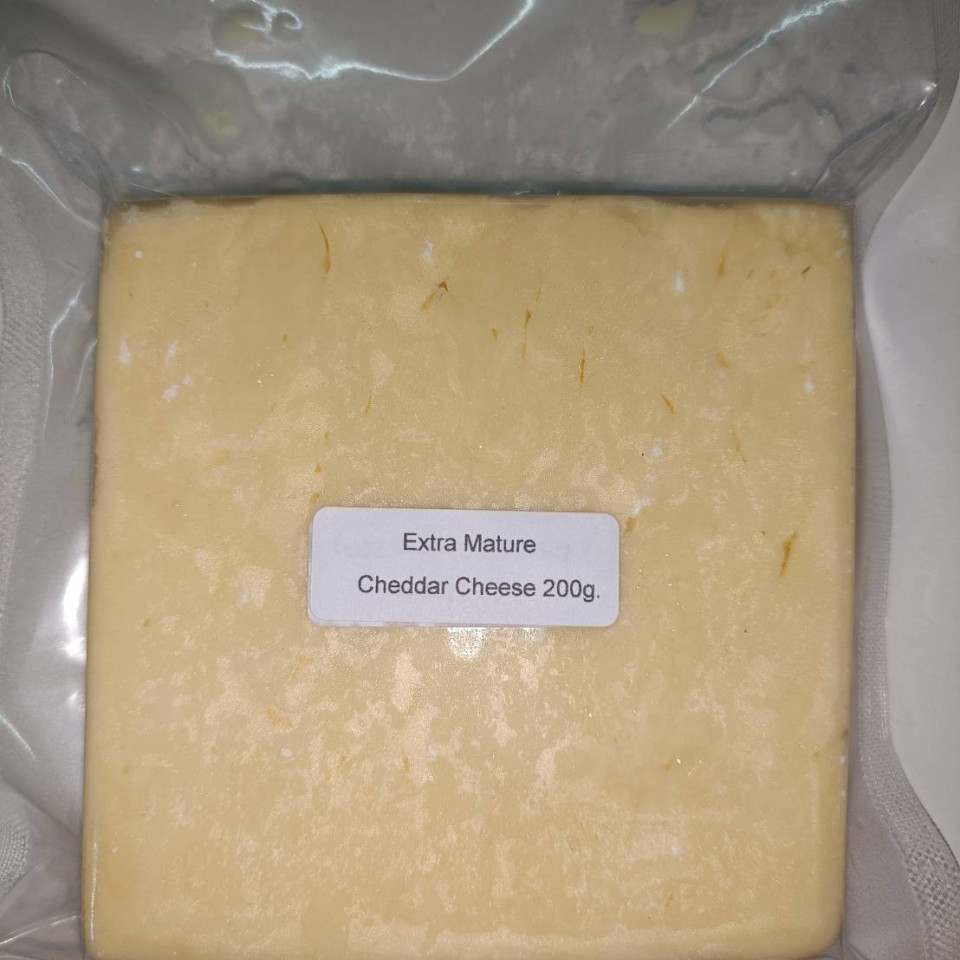 Extra Mature Cheddar Cheese 200g - F9 at BritiShop, Thailand