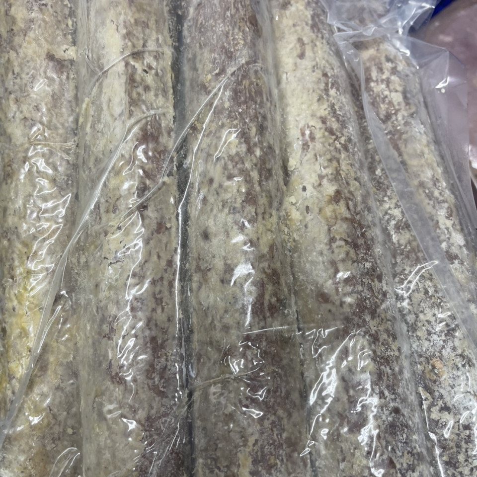 Napoli salami whole Approx size 1 kg (1,342 B per kg) at BritiShop ...