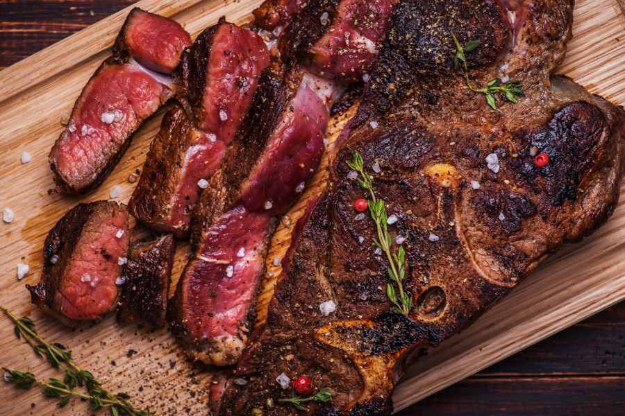 Fresh herb & garlic beef tenderloin - Recipes from BritiShop, Thailand