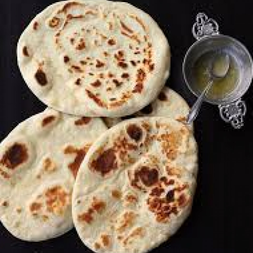 TANDOORI Naan Bread - 5 in a pack F9 at BritiShop, Thailand